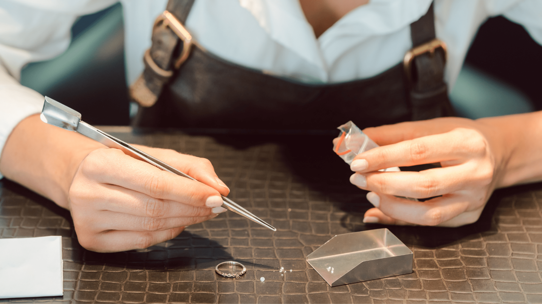 How To Set A Diamond – Luvari